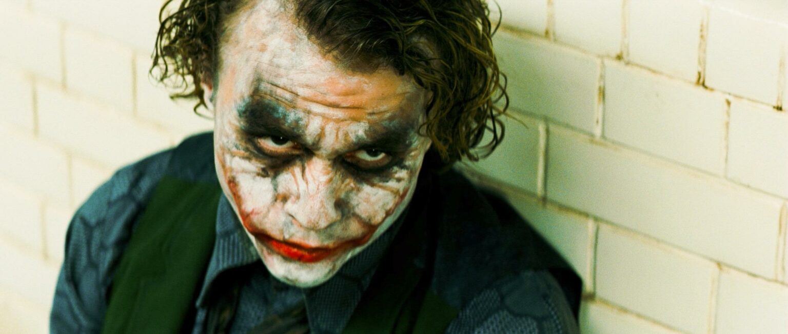 The Dark Knight Trilogy 15 Years Later: Film & Comic Influences ...